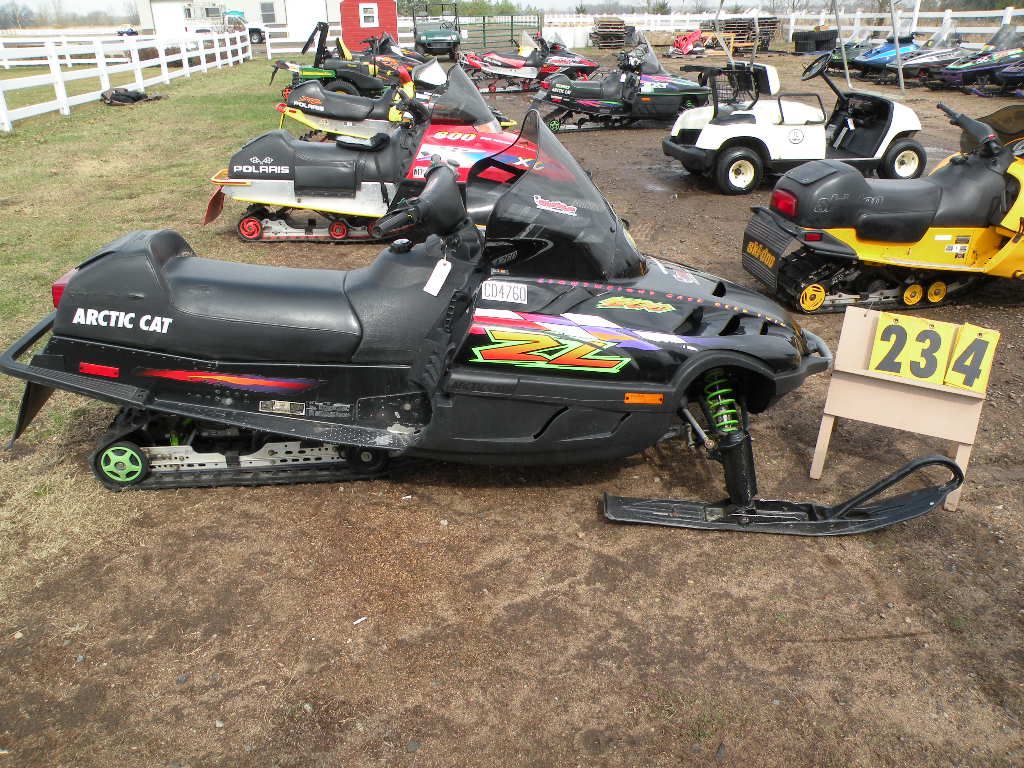 1998 Arctic Cat ZL 500 SN- 9860572