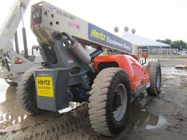 2005 JLG G642A 4x4 Reach Lift