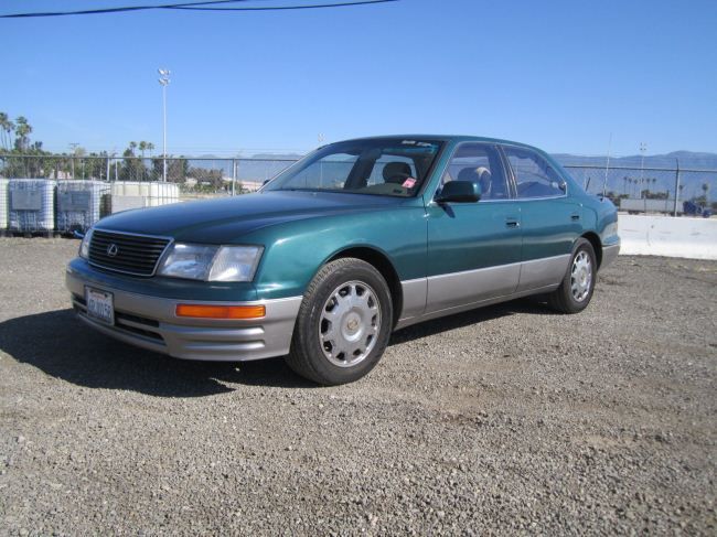 1996 Lexus LS400 4D Sedan