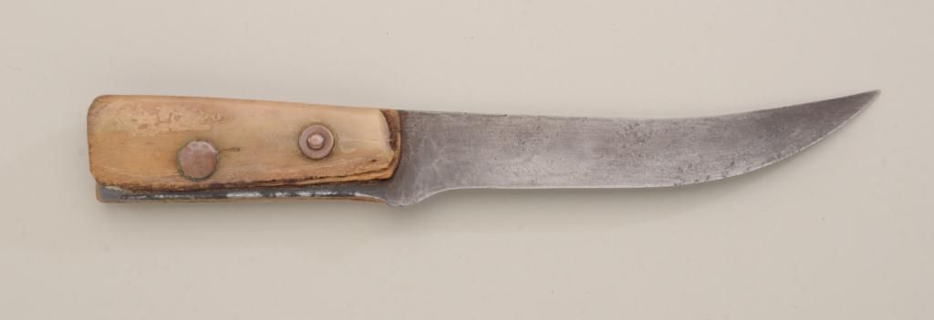 Early to mid-19th century frontier skinning knife, measuring 10-1/2 ...