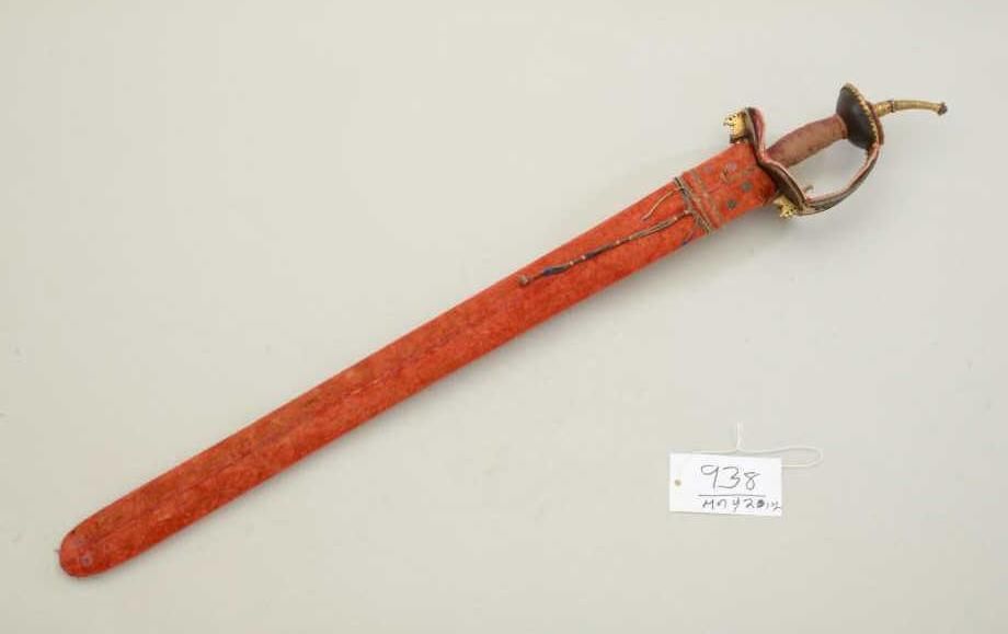 Royal quality Khanda style sword with Hindu basket type hilt, gold ...