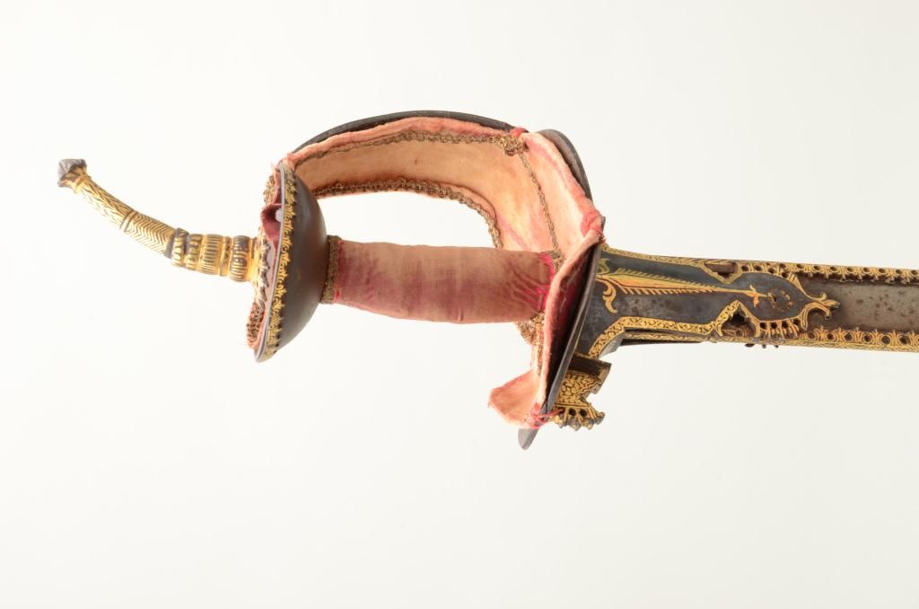 Royal quality Khanda style sword with Hindu basket type hilt, gold ...