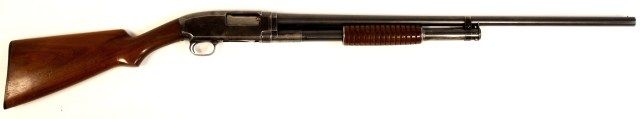 Winchester Model 12 16 ga. SN 457697 pump action takedown shotgun, 28 ...