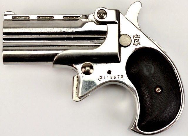 Davis Model D38 .38 spl SN D116570 O/U Derringer, ribbed 2 3/4" barrels ...