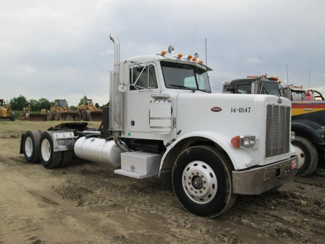 1990 Peterbilt 379 T/A Truck Tractor