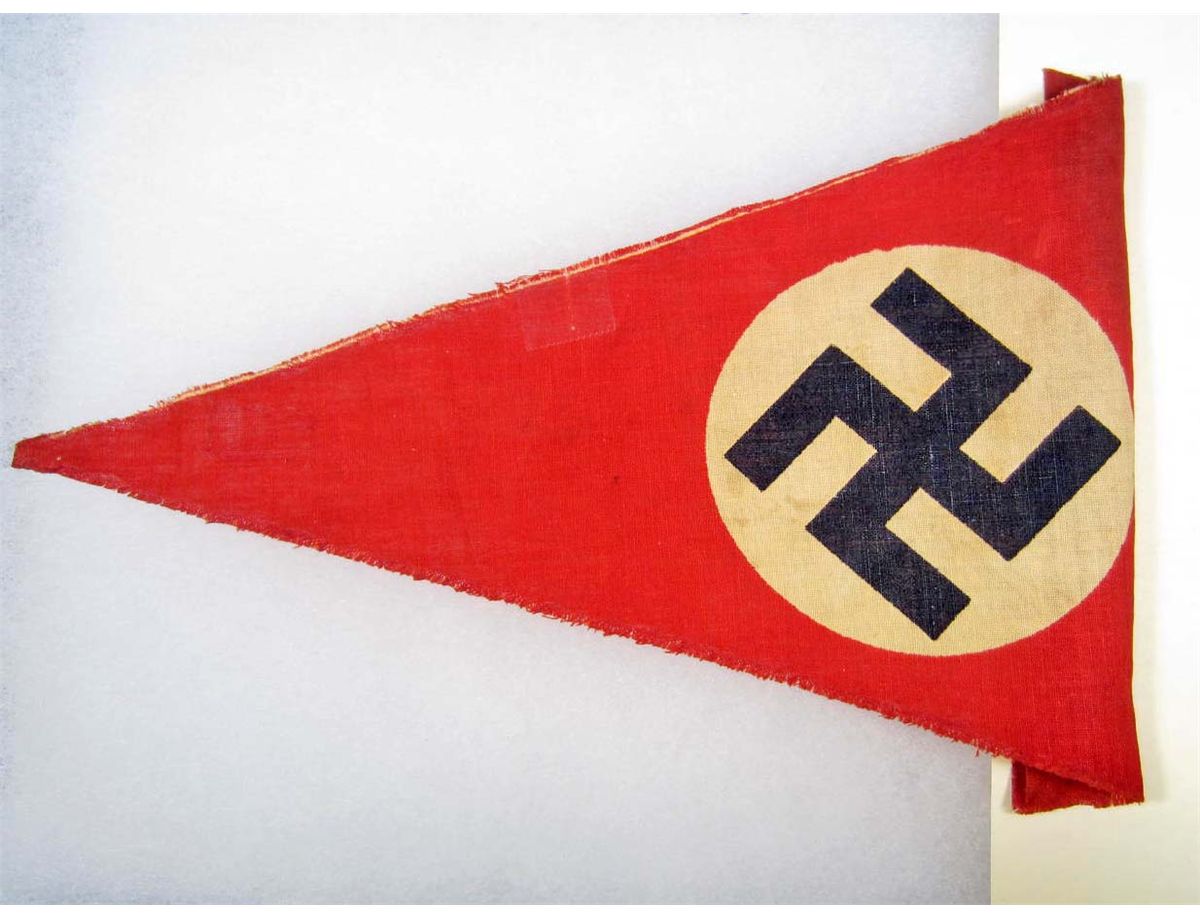 GERMAN NAZI SS PARTY PENNANT