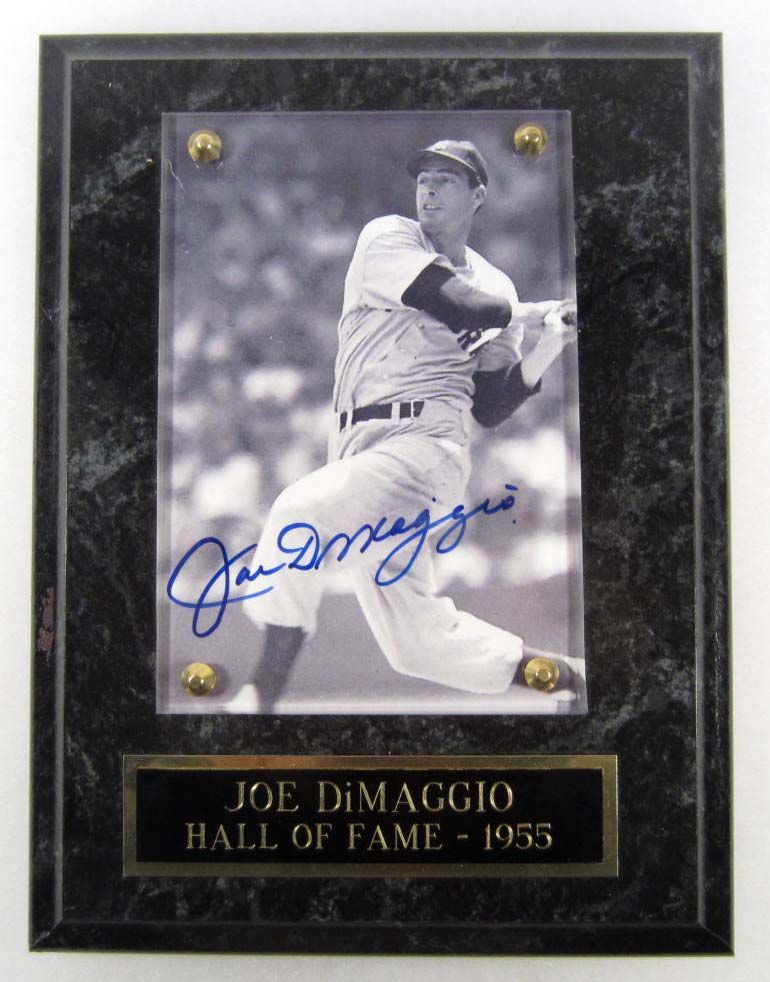 SIGNED 1955 JOE DIMAGGIO HALL OF FAME PLAQUE