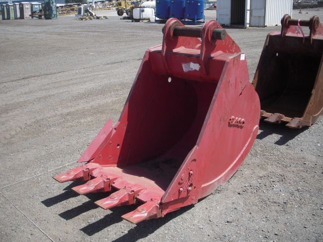 Esco 36" Excavator Bucket w/ Teeth