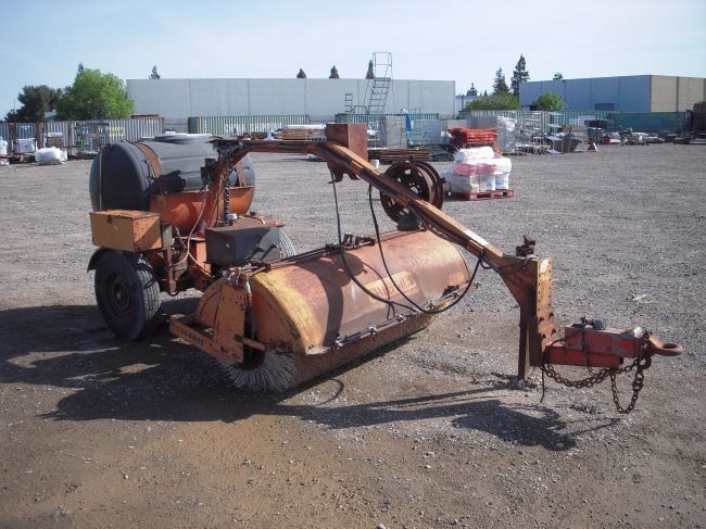 1988 Sweepster H84 S/A Towable Sweeper