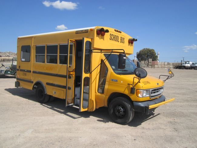 2000 Ford E350 Super Duty Van School Bus