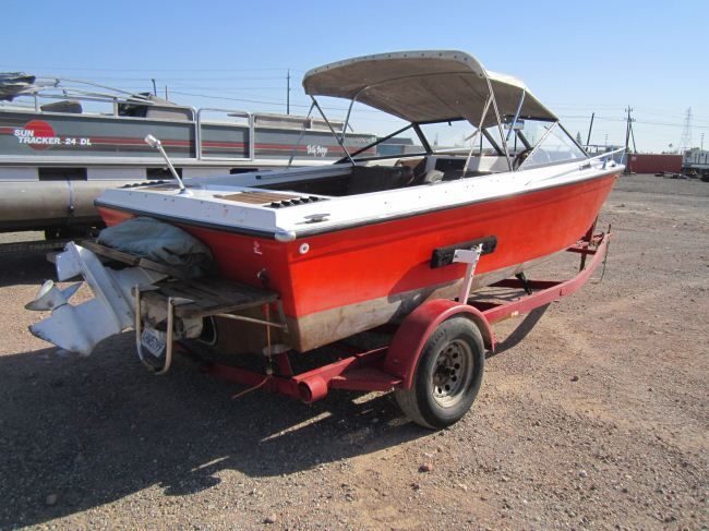 1977 Bramco Lancer Seaswirl V-Hull Boat