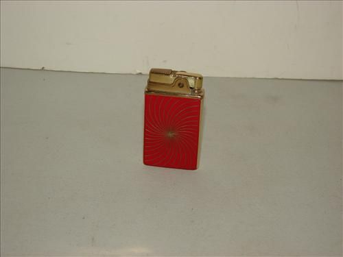 VINTAGE CROWN MUSICAL LIGHTER TOBACCIANA