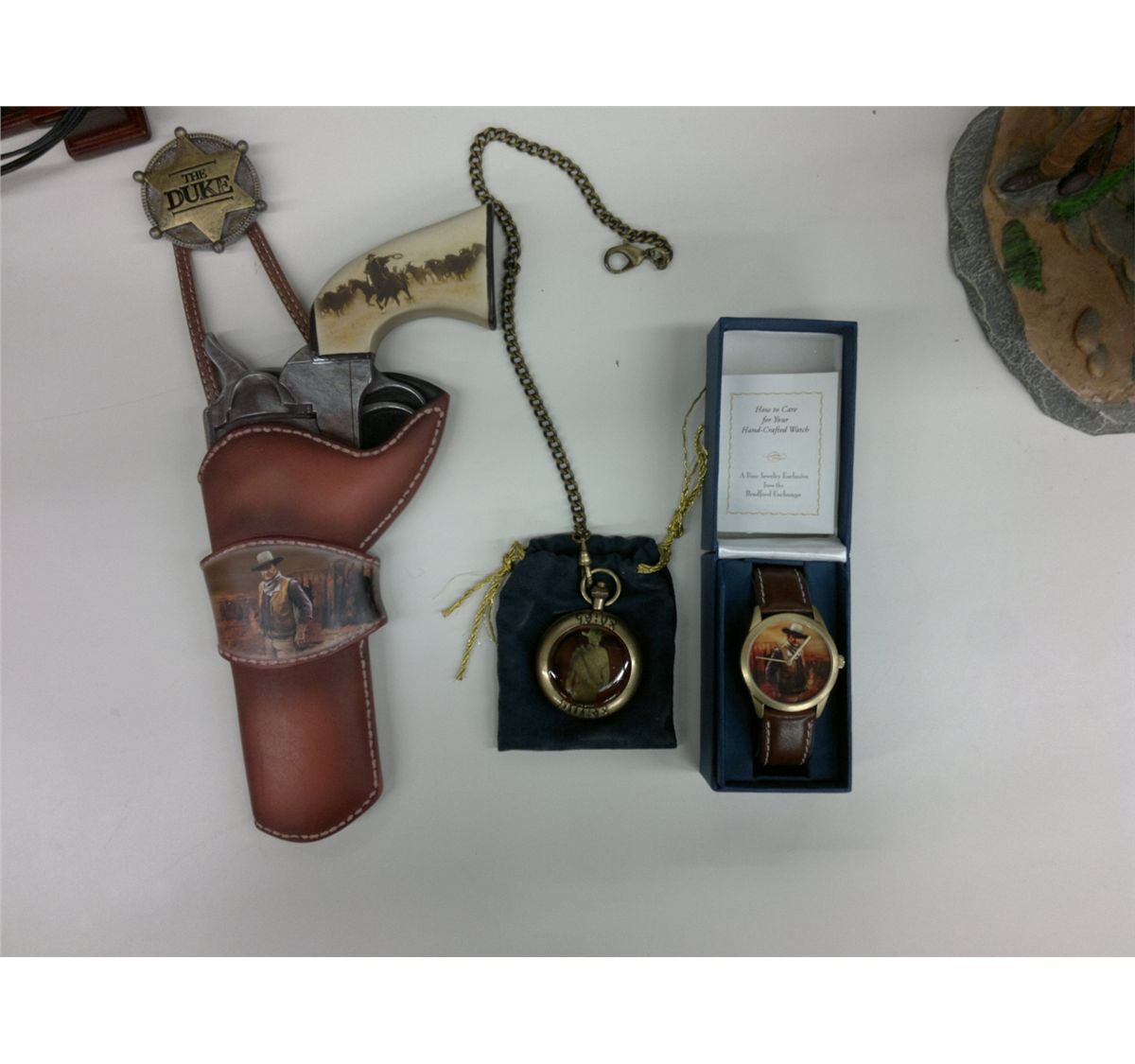 John Wayne Memorabilia Radio, Book ends, watches