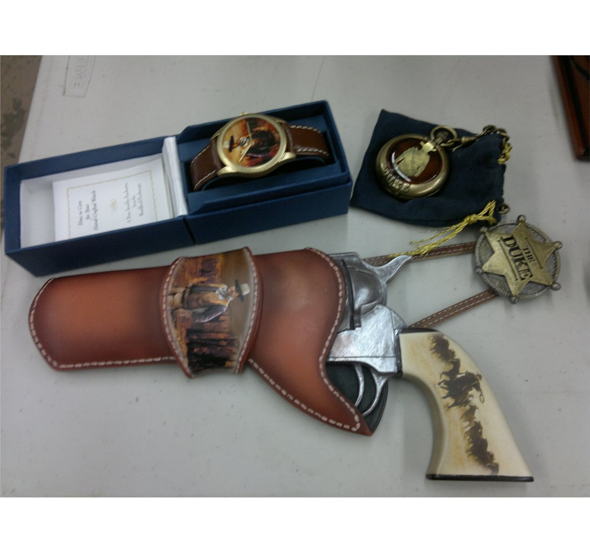 John Wayne Memorabilia Radio, Book ends, watches
