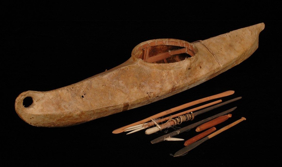 Inuit Kayak with 2 Paddles, 2 Harpoons, Float and Gaff 26" L. 6" W ...
