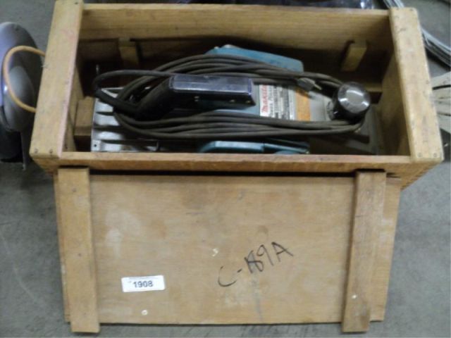 MAKITA 1805B POWER PLANER SURFACE PLANER