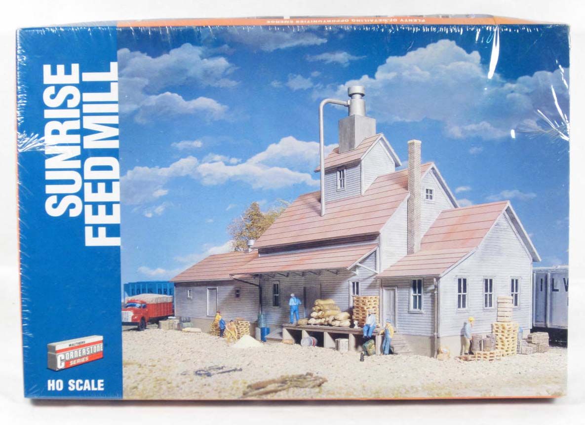 WALTHERS CORNERSTONE SERIES SUNRISE FEED MILL HO SCALE STRUCTURE KIT