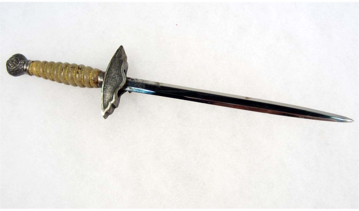 GERMAN NAZI MINIATURE LUFTWAFFE 2ND MODEL OFFICERS DAGGER W/ SCABBARD