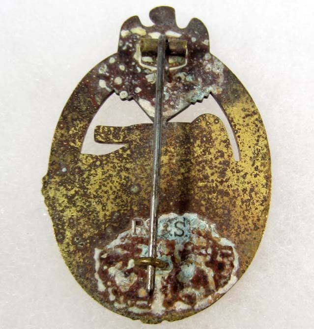 GERMAN NAZI ARMY BRONZE TANK ASSAULT BADGE