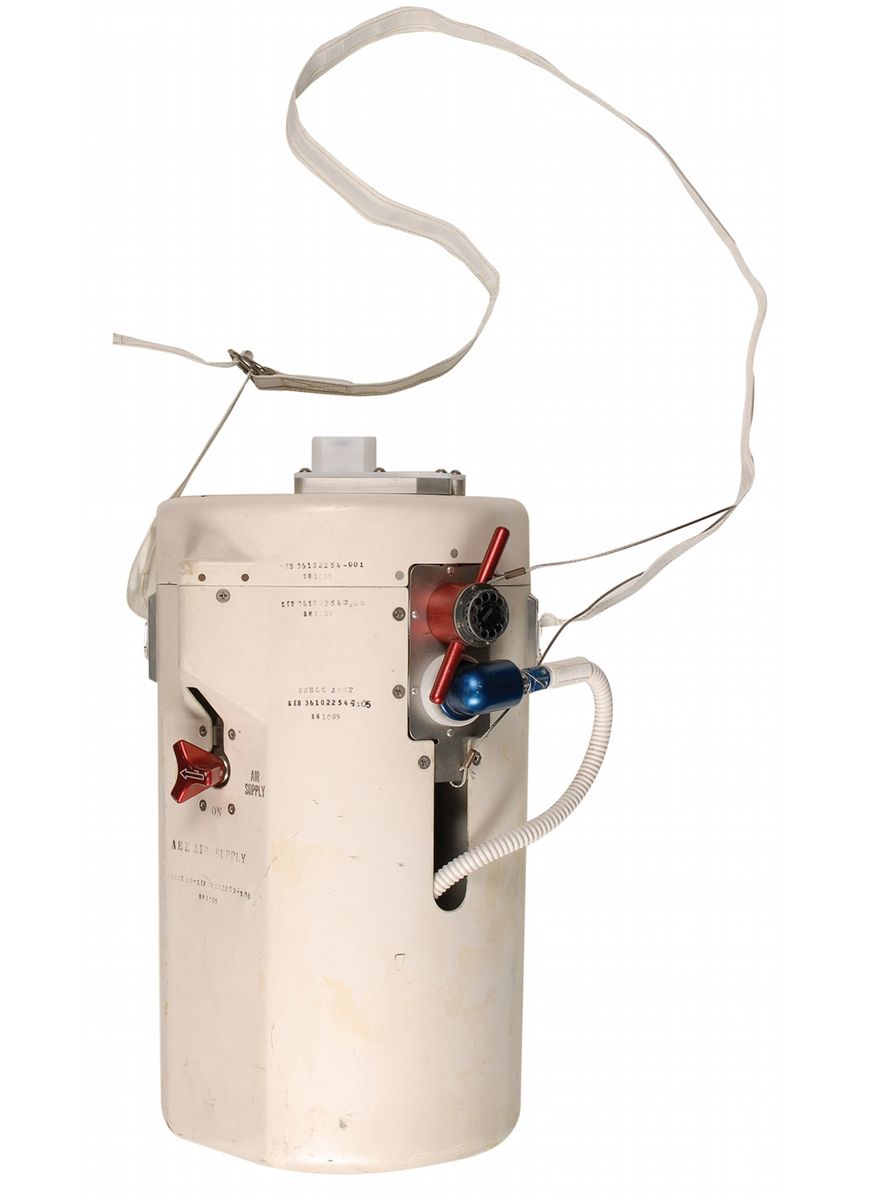 Apollo A7L Spacesuit EVA Emergency Oxygen Pack