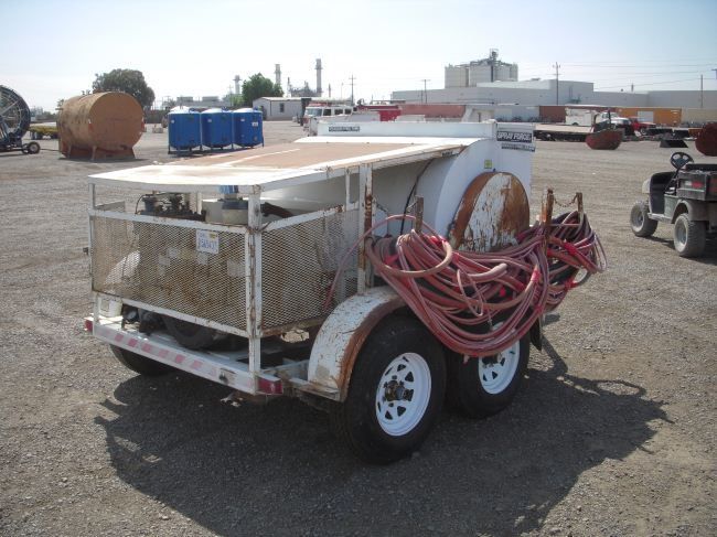 2000 Spray Force Hurricane T/A Towable Spray Trailer