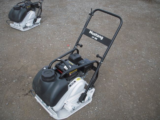 Mustang LF88 Vibratory Plate Compactor