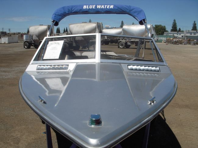 1982 Ski Supreme 19' V-Hull Ski Boat