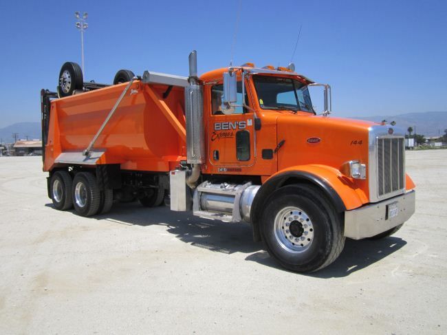 2006 Peterbilt 357 T/A Strong Arm Dump Truck