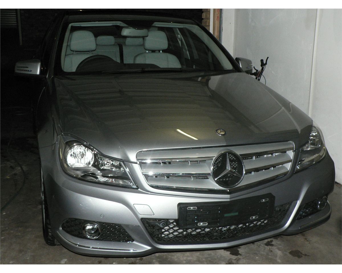 SOLD 375K: Mercedes C200 Turbo "Blue efficency" (15km/L)