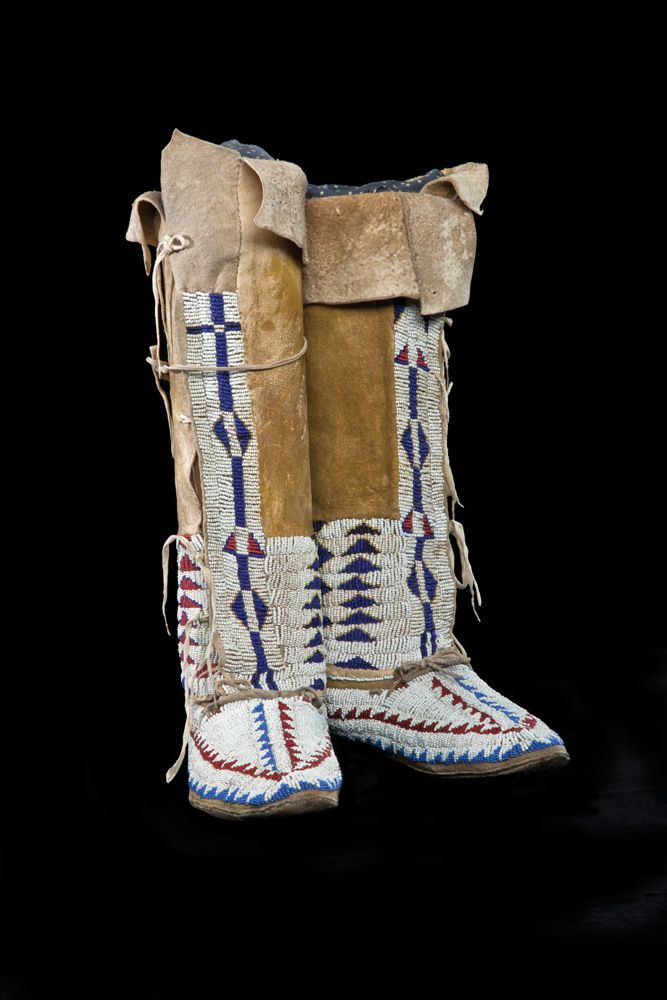 Cheyenne High Top Moccasins