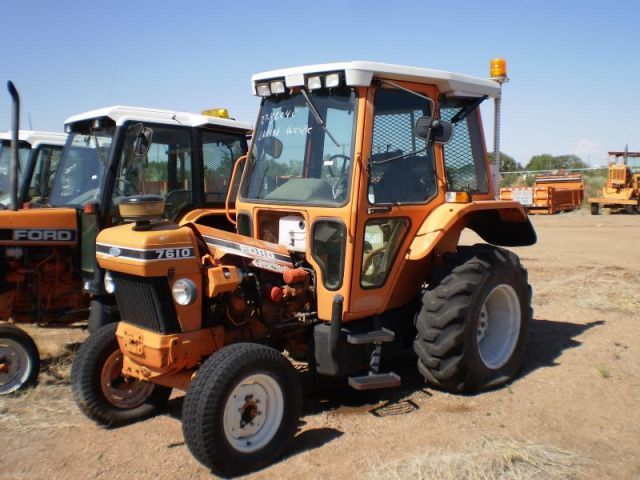 1991 Ford 7610 Tractor, 425 Hours Showing