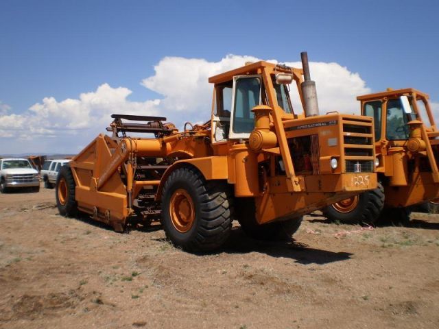1981 International 412B Belly Scraper, 538 HOURS