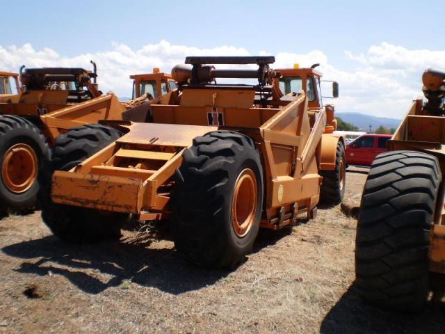 1981 International 412B Belly Scraper, 1,339 Hours
