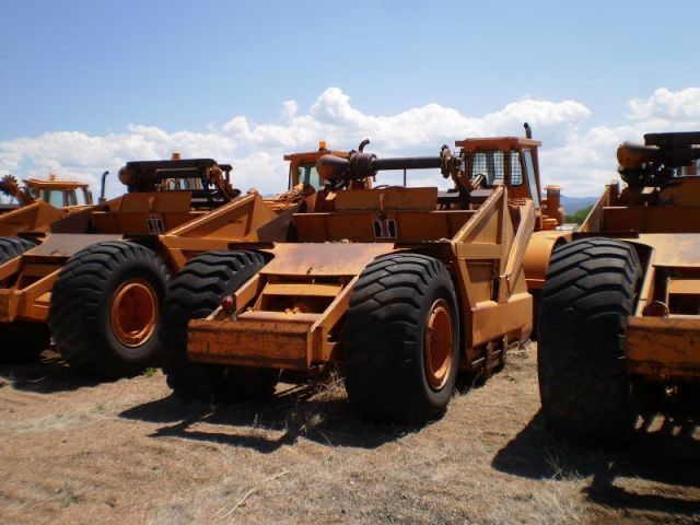 1981 International 412B Belly Scraper, 98 Hours