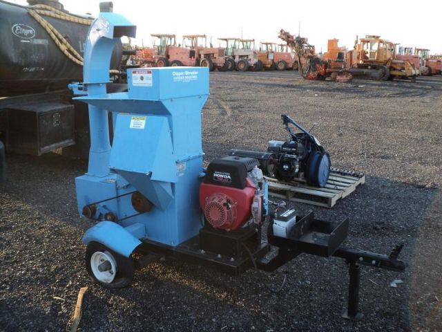 Goossen CSG-3 Chipper / Shredder w/ Honda 18 HP Mo
