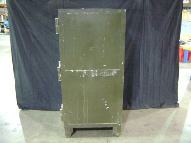 MOSLER SAFE, 60 3/4" X 27 1/4" X 27 3/4", 1 DOOR, GREEN, WEIGHT 1,022 ...