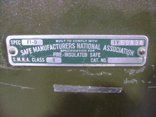 MOSLER SAFE, 60 3/4" X 27 1/4" X 27 3/4", 1 DOOR, GREEN, WEIGHT 1,022 ...