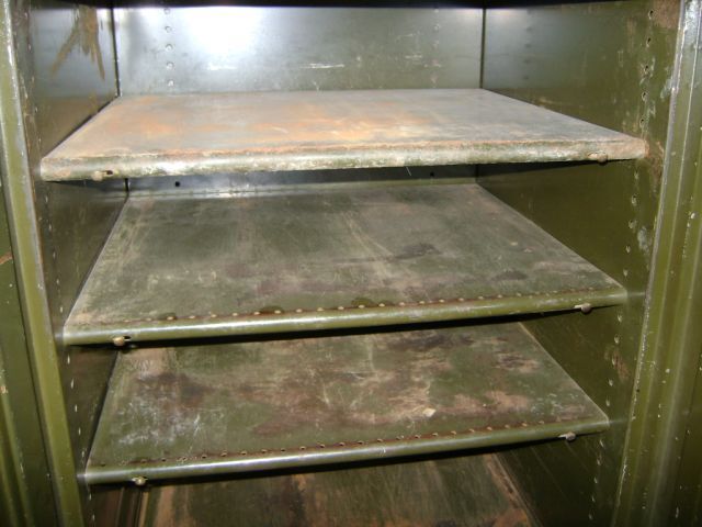 MOSLER SAFE, 60 3/4" X 27 1/4" X 27 3/4", 1 DOOR, GREEN, WEIGHT 1,022 ...