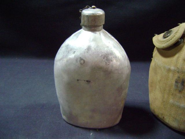 U.S. 1918 BA CO. WATER CANTEEN
