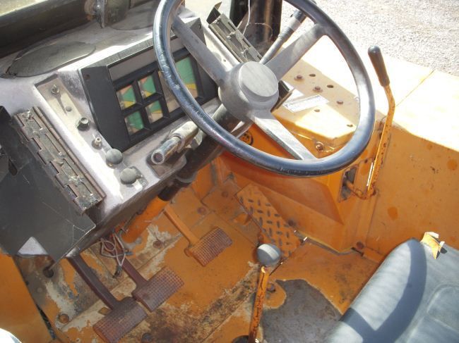 1980 Case 580C Loader Backhoe