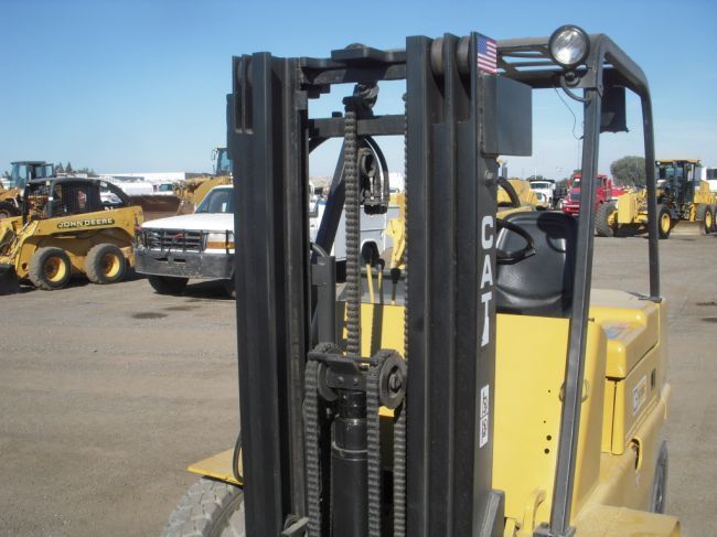 Caterpillar VC60C Forklift