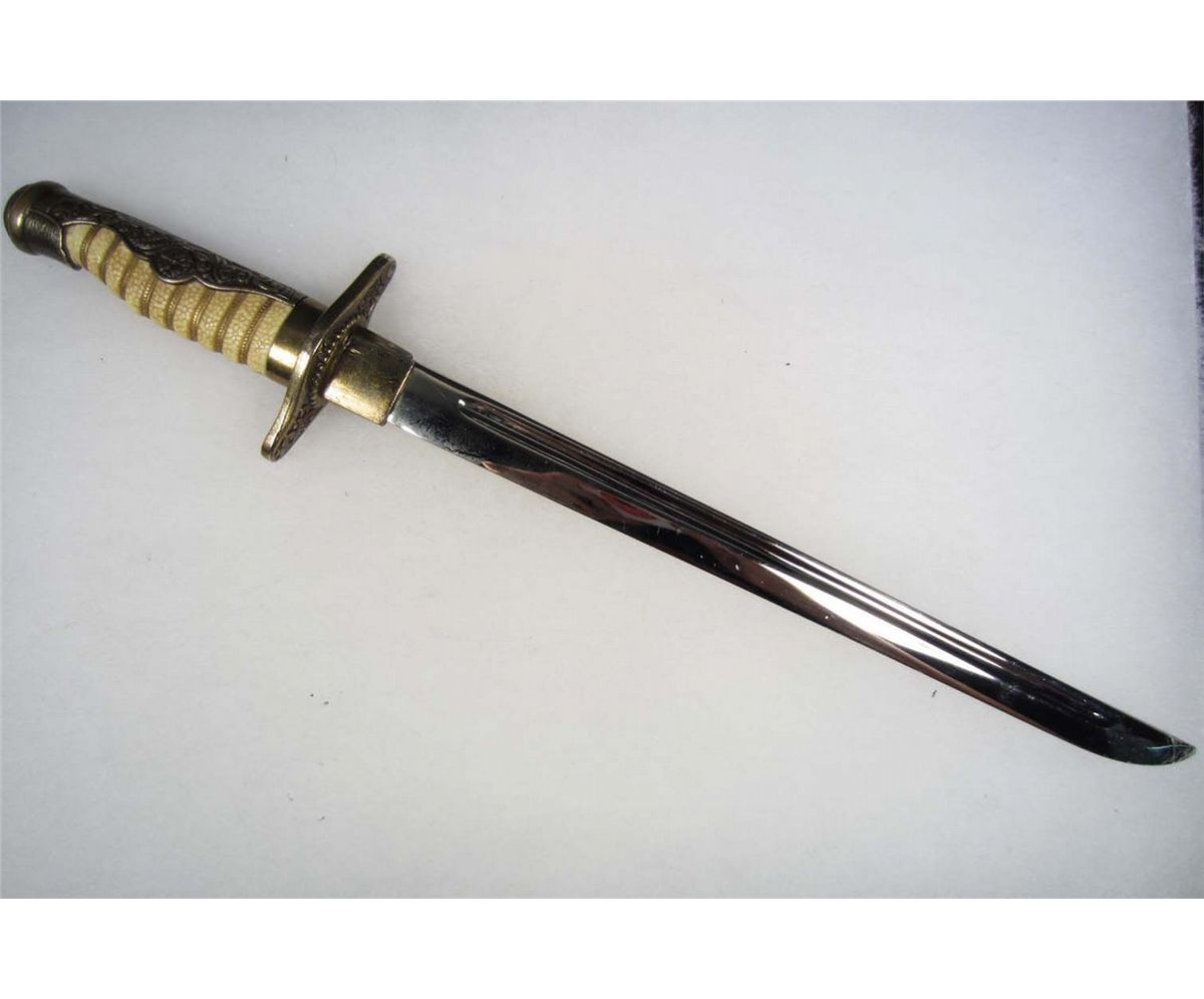 JAPANESE NAVAL OFFICERS DAGGER W/ SCABBARD