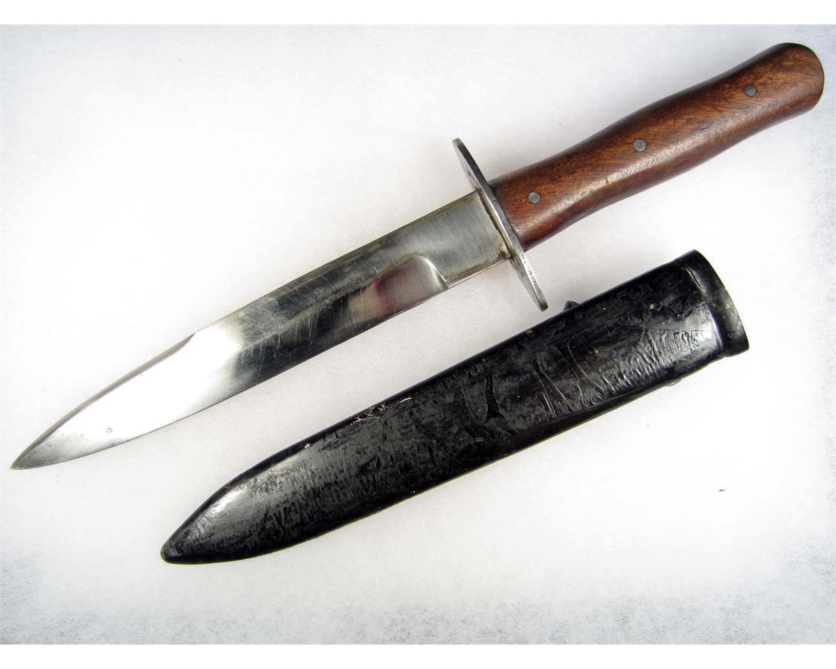 ITALIAN FASCIST COMBAT FIGHTING KNIFE W/ SCABBARD