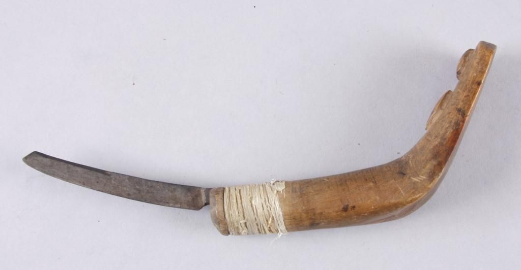 NW Coast Native American Indian "Crooked Knife"Circa early to mid 19th ...