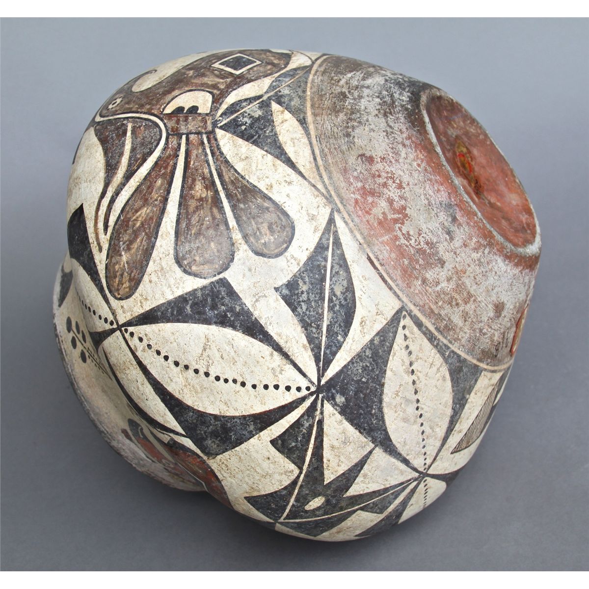 Ancient Native American Indian Southwestern Pottery, Older Museum…