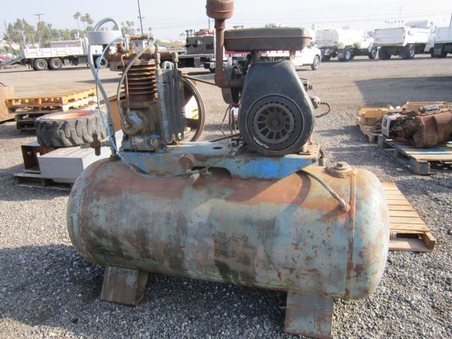 Dresser 5000 air Compressor