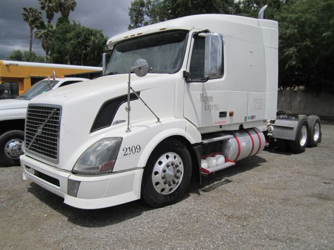 2007 Volvo VNL T/A Truck Tractor