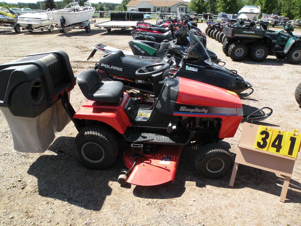 Simplicity Regent 12 hydro mower