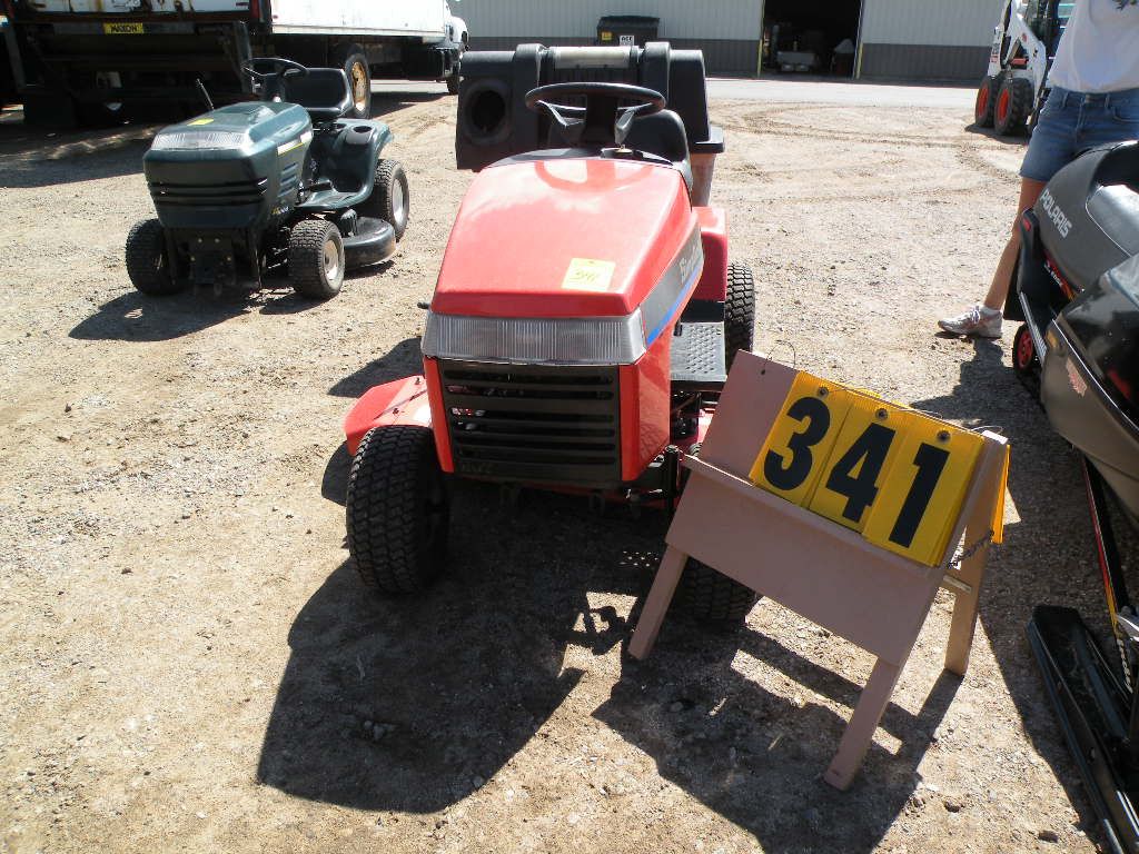 Simplicity Regent 12 hydro mower