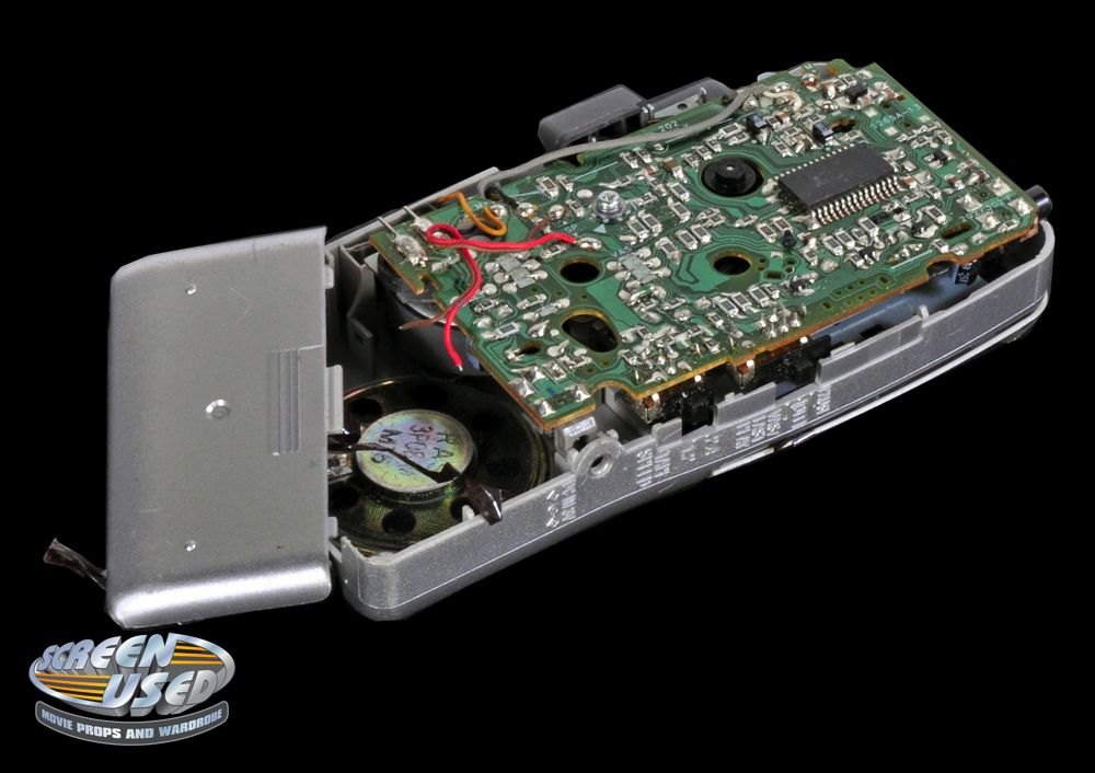 Donnie Wahlberg "Detective Eric Matthews" broken tape recorder from Saw II